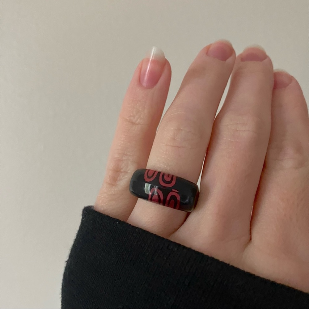Black & Pink Swirl Plastic Statement Ring “Sunday” Vi… - Gem